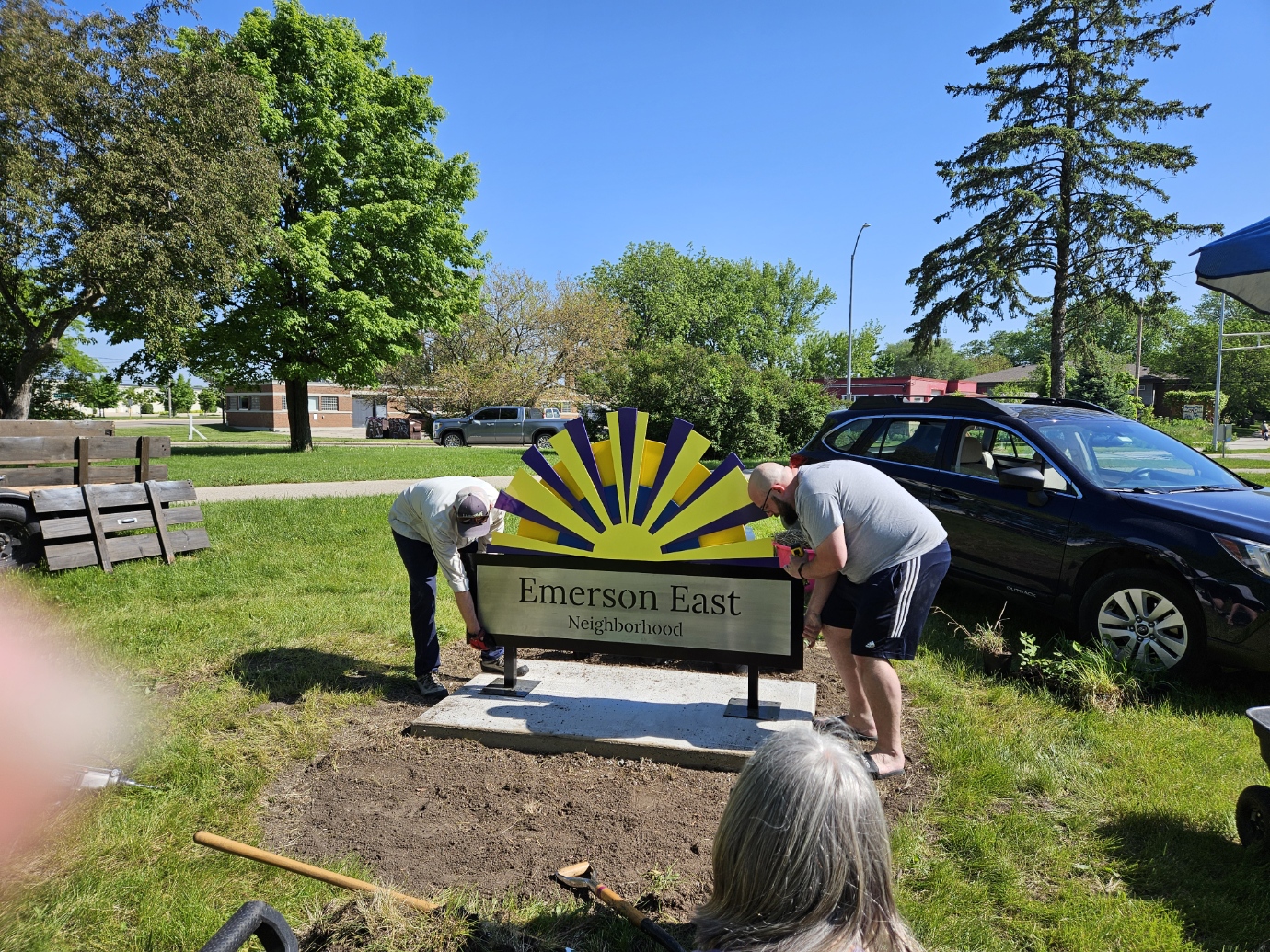 Emerson East Sign Installation – North Street Neighborhood Association